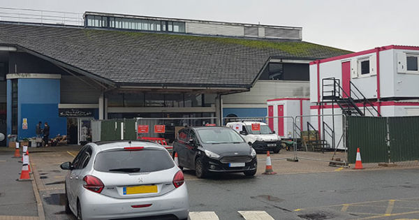£500,000 reconfiguration of main entrance at Conquest Hospital – East ...